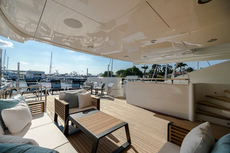 I C yacht for charter (36.1m, 2021)